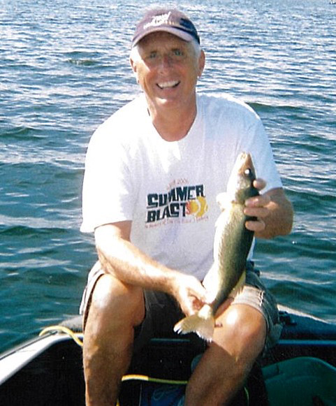 Robert Sauer Obituary - West Bend, WI | Phillip Funeral Homes